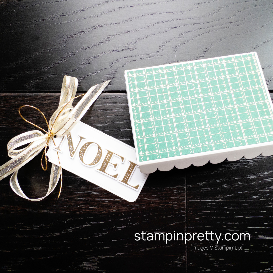 A Bright NOEL in a Beautiful Gift Card Box